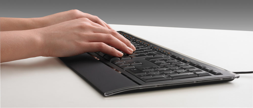 Amazon.com: Logitech Illuminated Keyboard K740: Electronics
