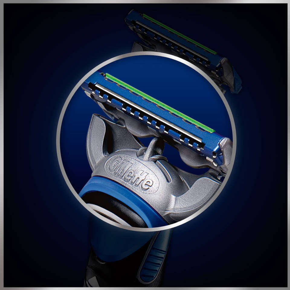 Amazon.com : Gillette Fusion Proglide Styler 3-In-1 Men's Body Groomer ...