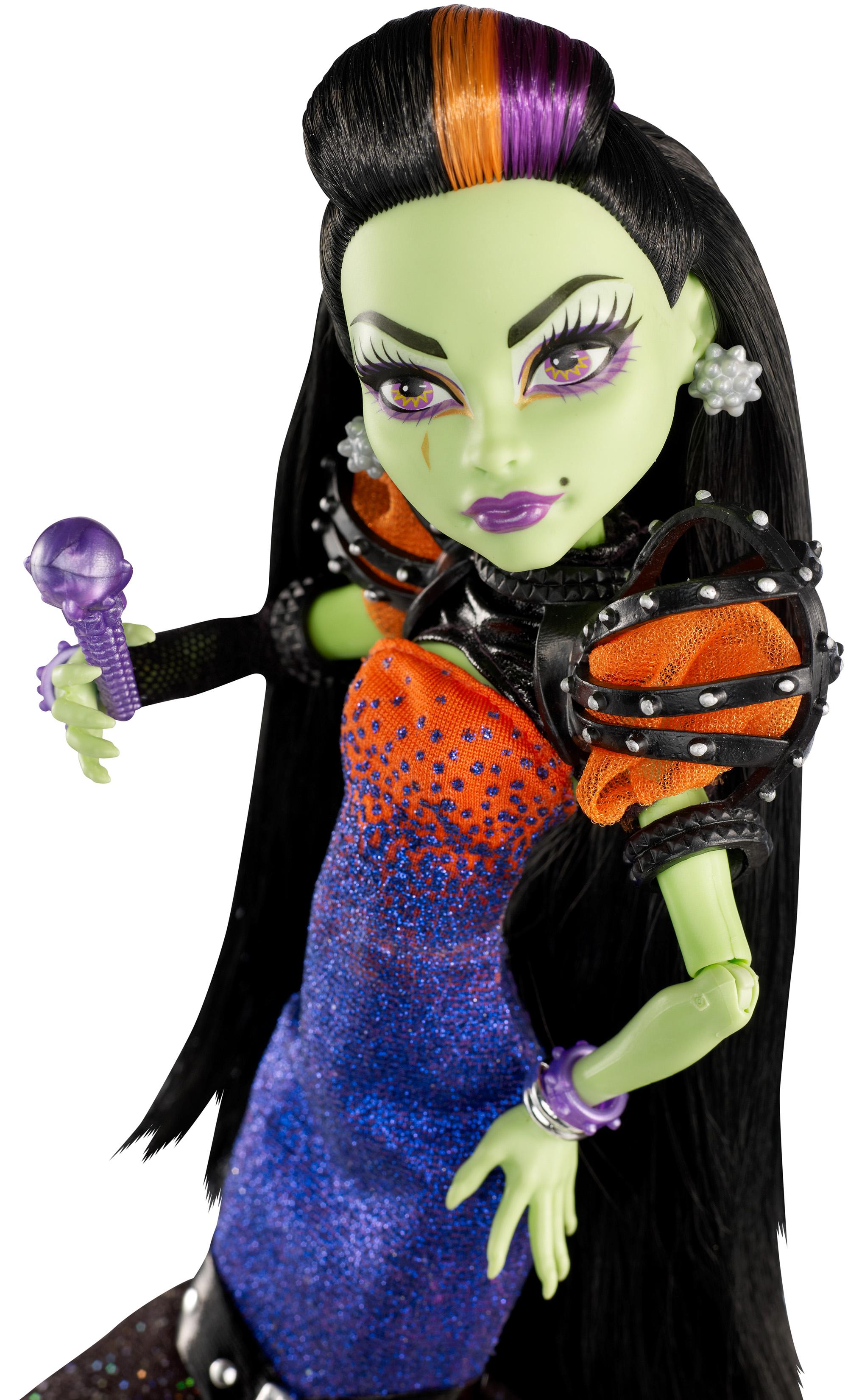 Amazon.com: Monster High Casta Fierce Doll: Toys & Games