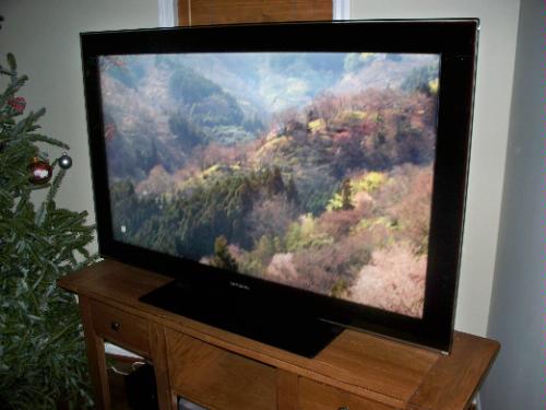 Amazon.com: Samsung LN52A750 52-Inch 1080p DLNA LCD HDTV with Red Touch ...