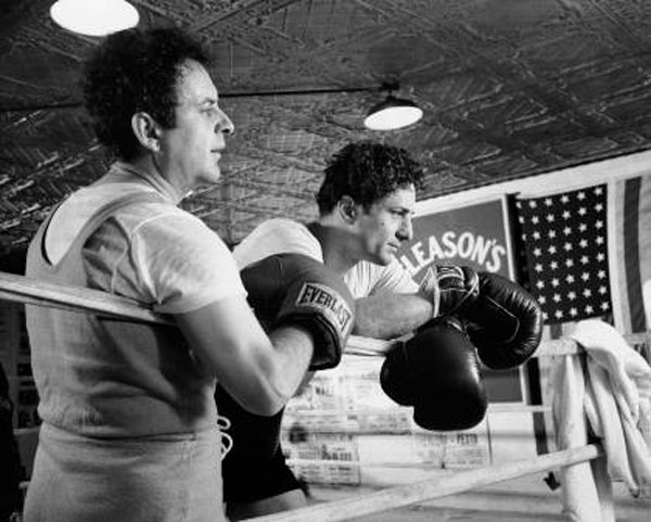 Raging Bull : Nicholas Colasanto, Cathy Moriarty, Frank Vincent, Robert ...