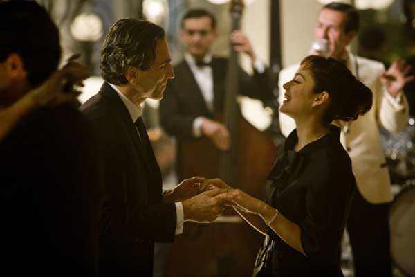 Nine [Blu-ray]: Amazon.de: DVD & Blu-ray